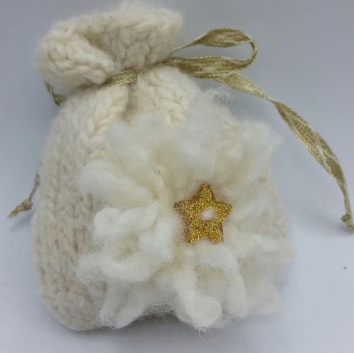 Free pattern for little felted bags Timeless