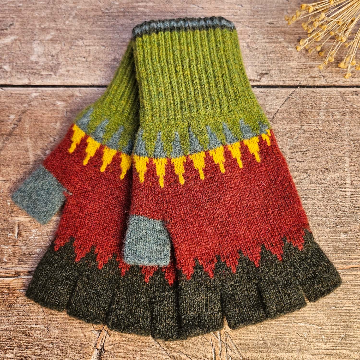 Eribe Alloa fingerless gloves Moss Lock Timeless