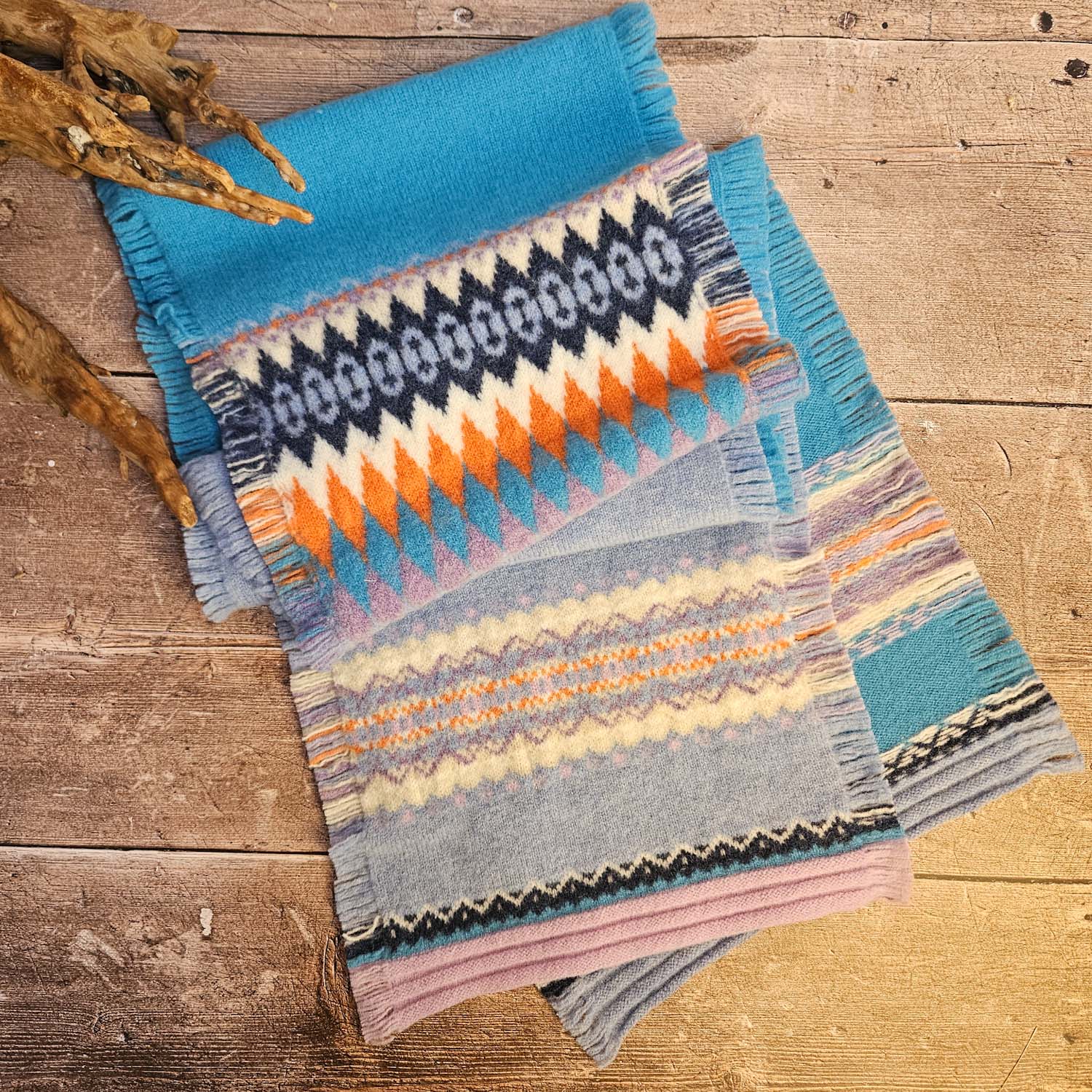 Eribe Alloa Scarf Blue Iris Timeless